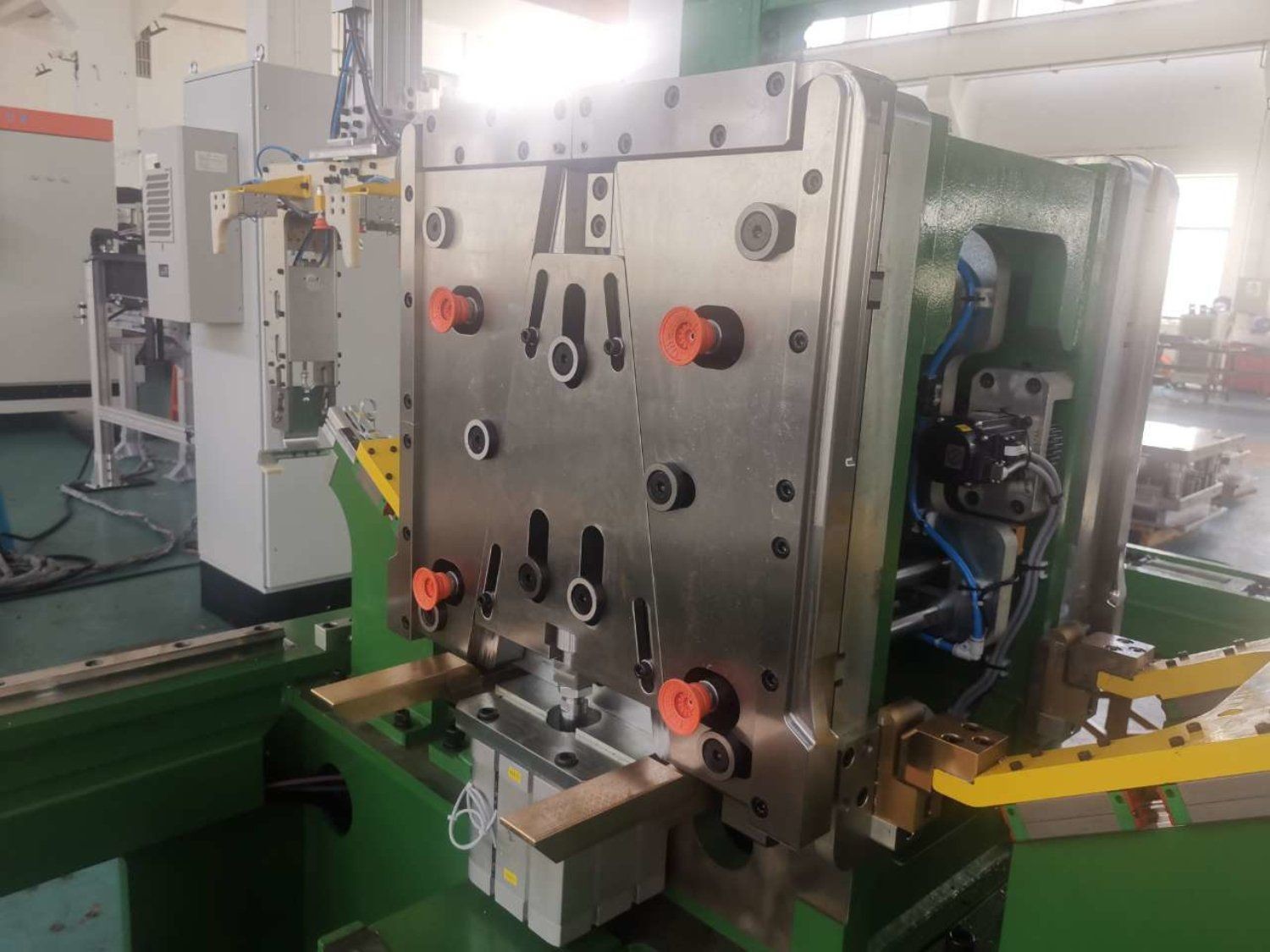 Automatic Dishwasher Tub Manufacturing Line Flexible Transmission